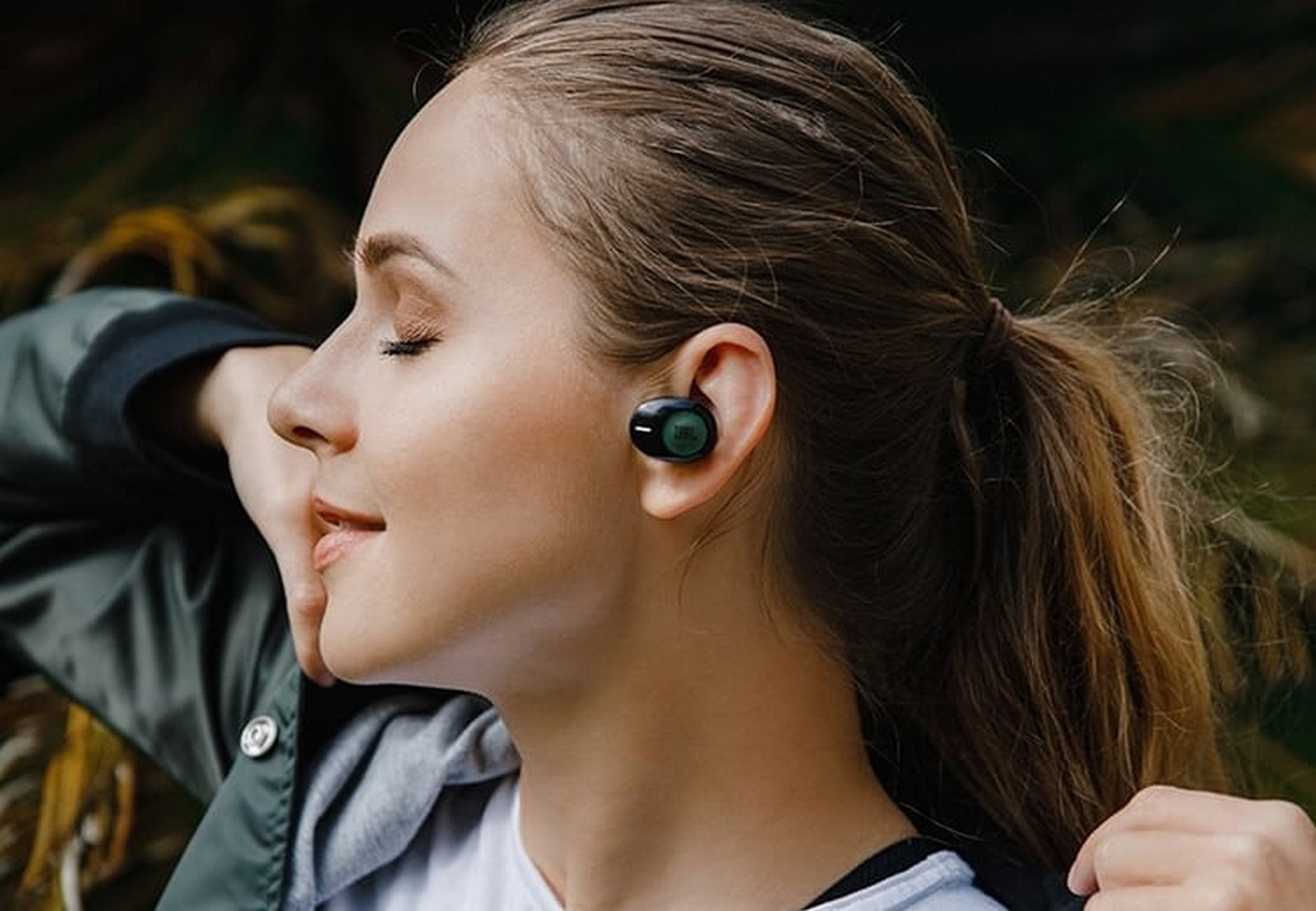 Как выбрать беспроводные Bluetooth-наушники? - ТехМагия